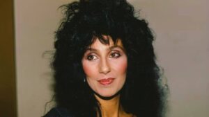 Cher Height: How Tall Is the Pop Icon Really? - WikiLifeTeller