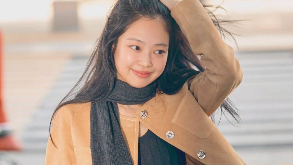 How Tall Is Jennie Kim? Her Real Height Revealed - WikiLifeTeller